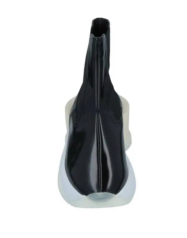 MAISON MARGIELA Minimalist Solid Color Wedge Shoes
