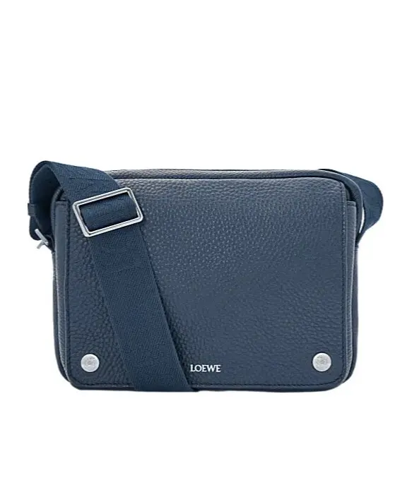 Loewe Medium Pebble Messenger Bag In Supple Grained Calfskin