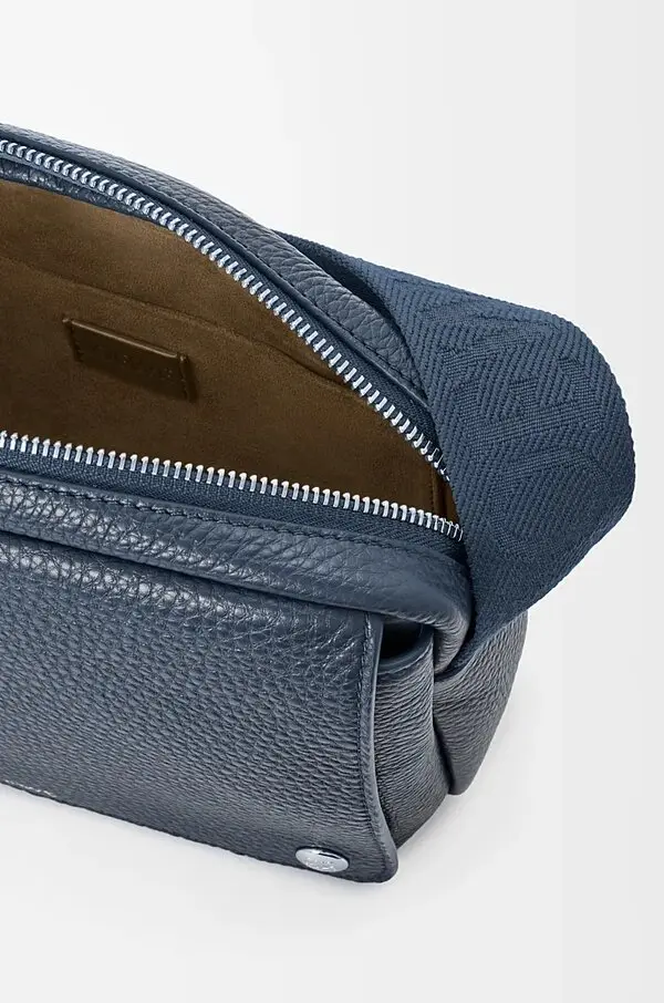 Loewe Medium Pebble Messenger Bag In Supple Grained Calfskin