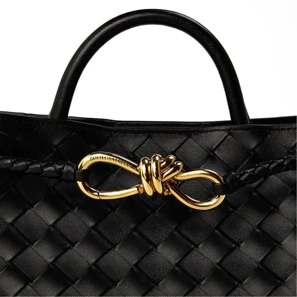 Bottega Veneta Woven Leather Shoulder Bag With Knot Detail - Black