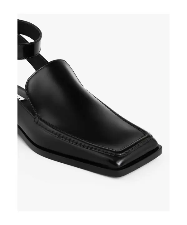 Alaïa Ankle-strap Square-toe Loafers - Black