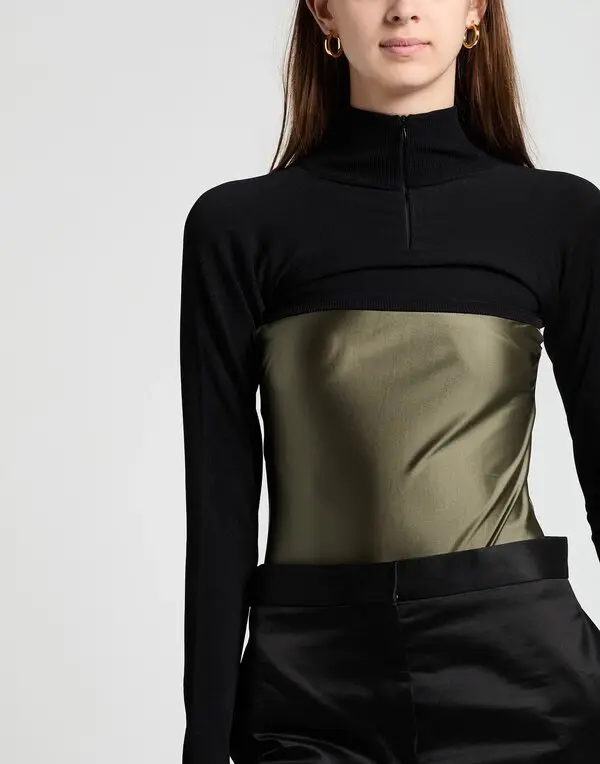 Dolce & Gabbana Minimalist Solid Color Knit Cropped Top