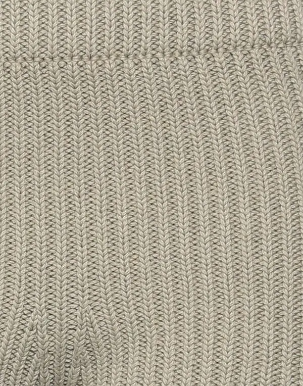 Max Mara Minimalist Solid Color Knit Shorts