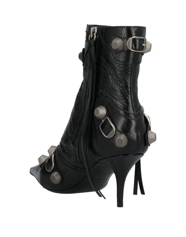 Balenciaga Minimalist Solid Color Ankle Boots