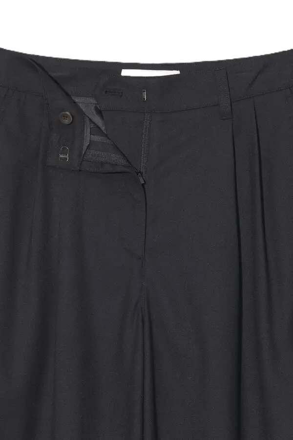 DUNST Pleated Straight-leg Trousers