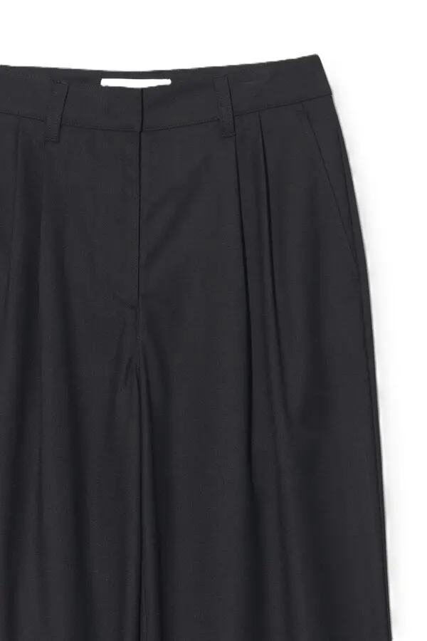 DUNST Pleated Straight-leg Trousers