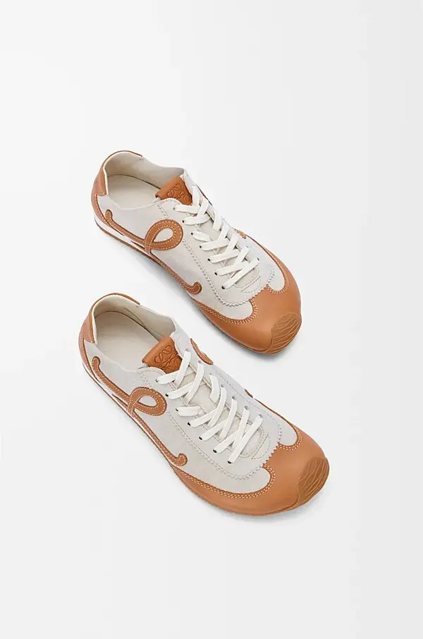 Loewe Ballet Runner 2.0 Sneakers - Soft White/tan