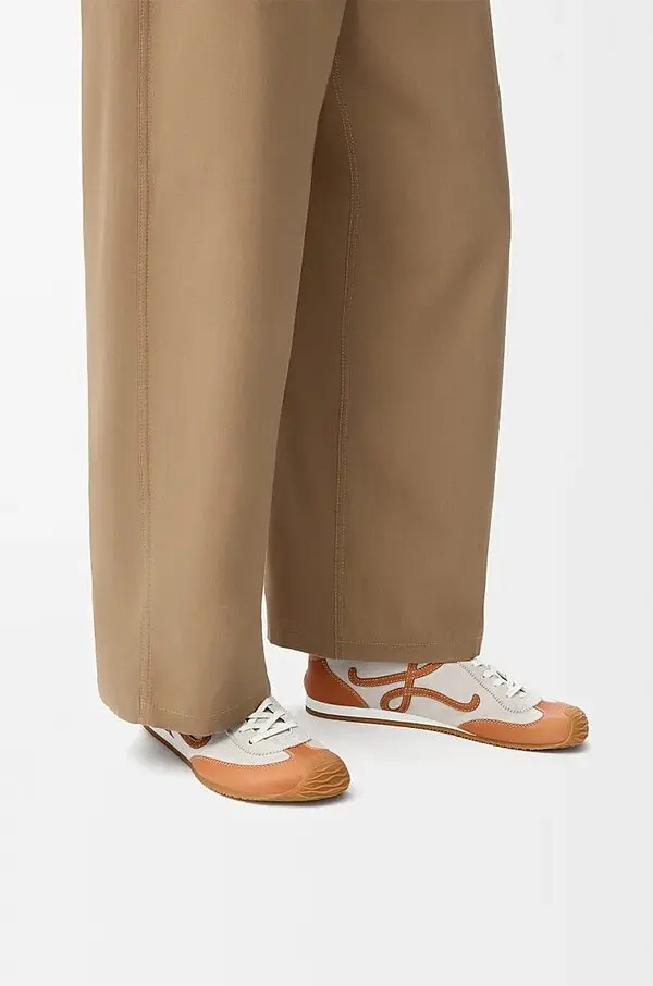 Loewe Ballet Runner 2.0 Sneakers - Soft White/tan