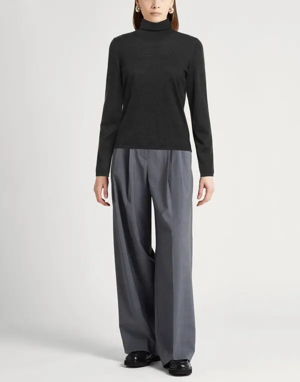 Max Mara Lightweight Turtleneck Cashmere Knit Sweater