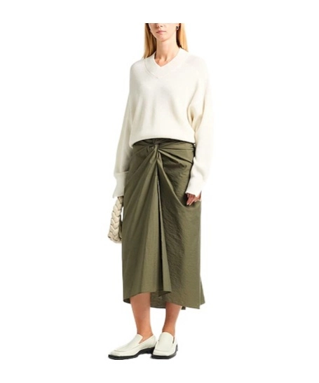 Brunello Cucinelli Lightweight V-neck Long-sleeve Knit Top