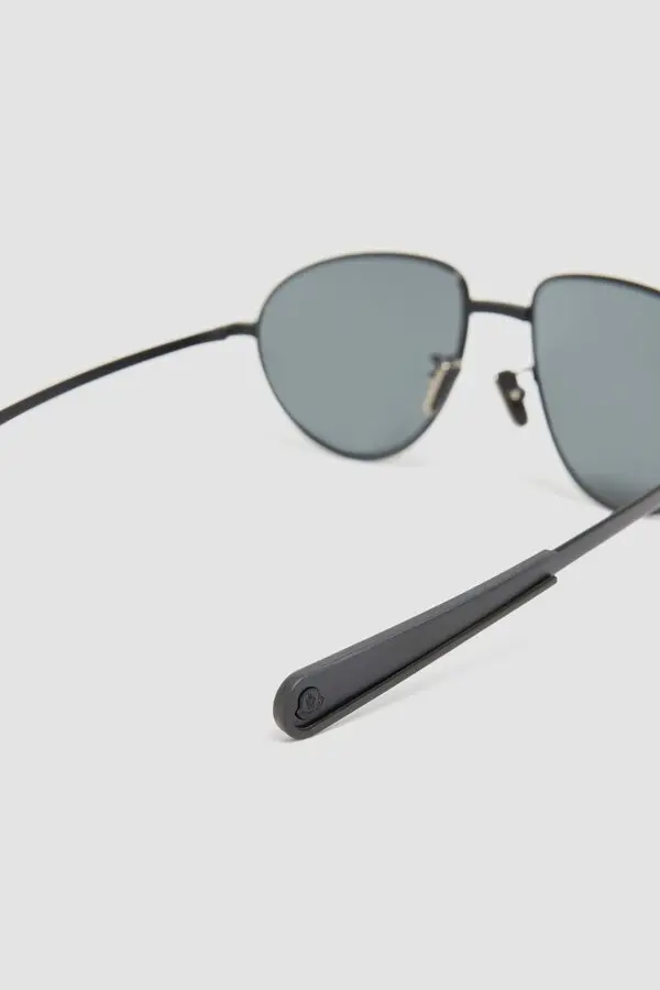 Moncler Vizla Pilot Sunglasses