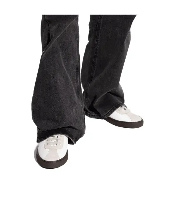 COMMON PROJECTS Field Trainers