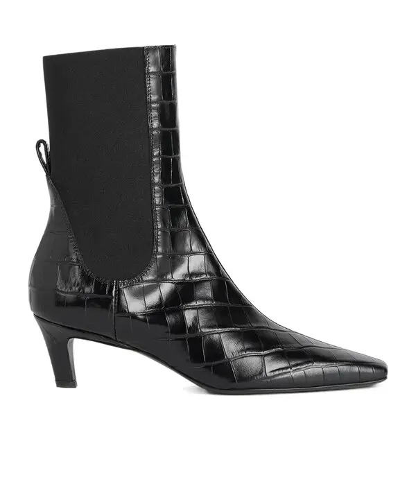 TOTEME Embossed Croc Effect Chelsea Boots - Black