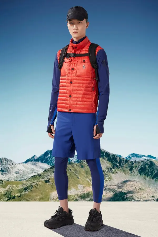Moncler Ollon Down Gilet - Red