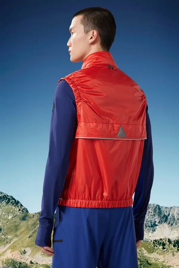Moncler Ollon Down Gilet - Red