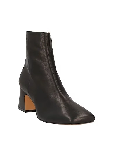 MAISON MARGIELA Square-toe Block Heel Leather Boots