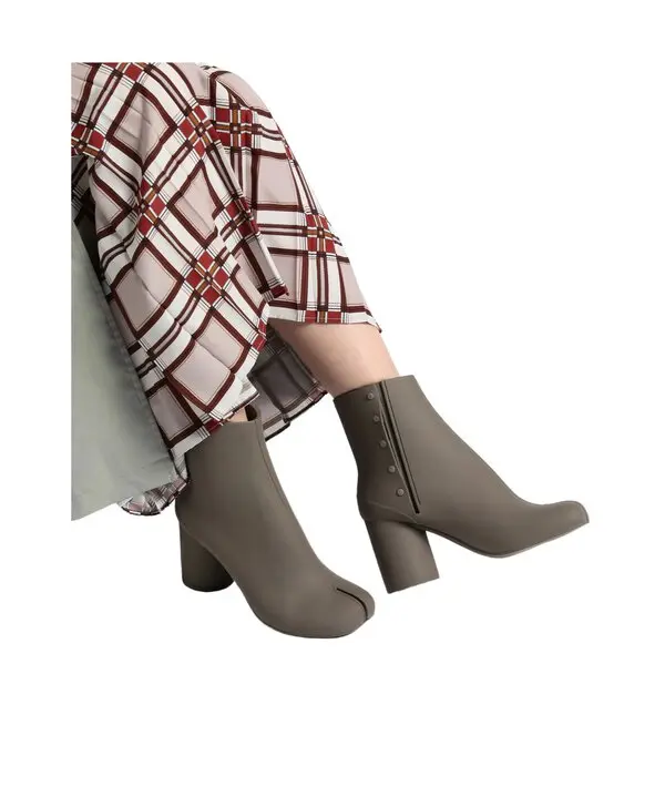 MAISON MARGIELA Minimalist Ankle Boots