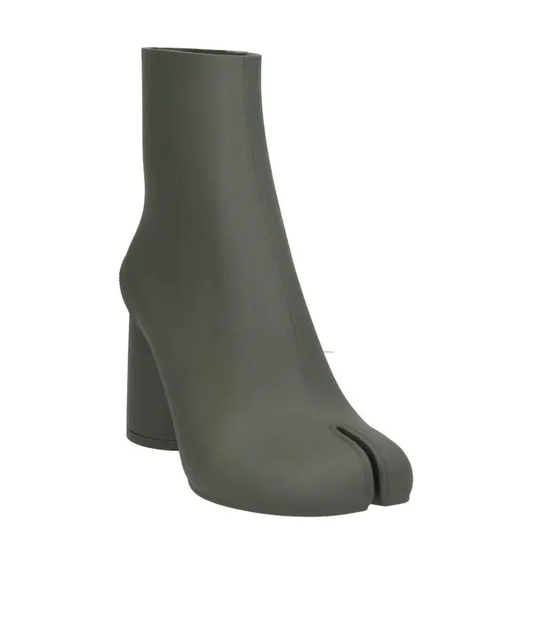 MAISON MARGIELA Solid Color Ankle Boots