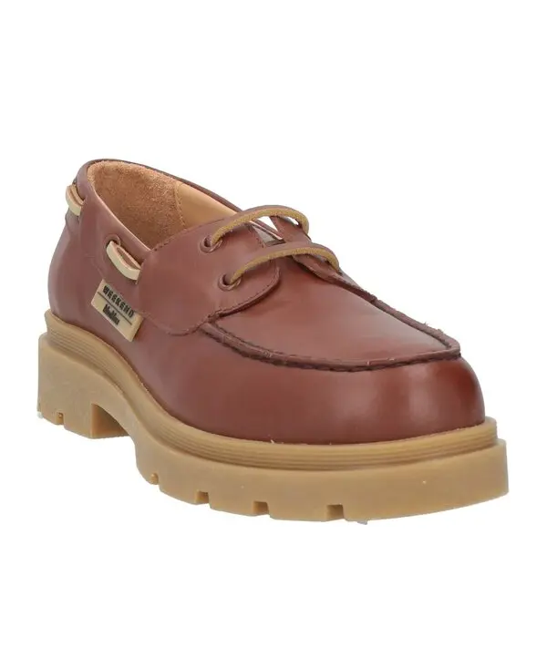 Max Mara Minimalist Leather Boat Shoes