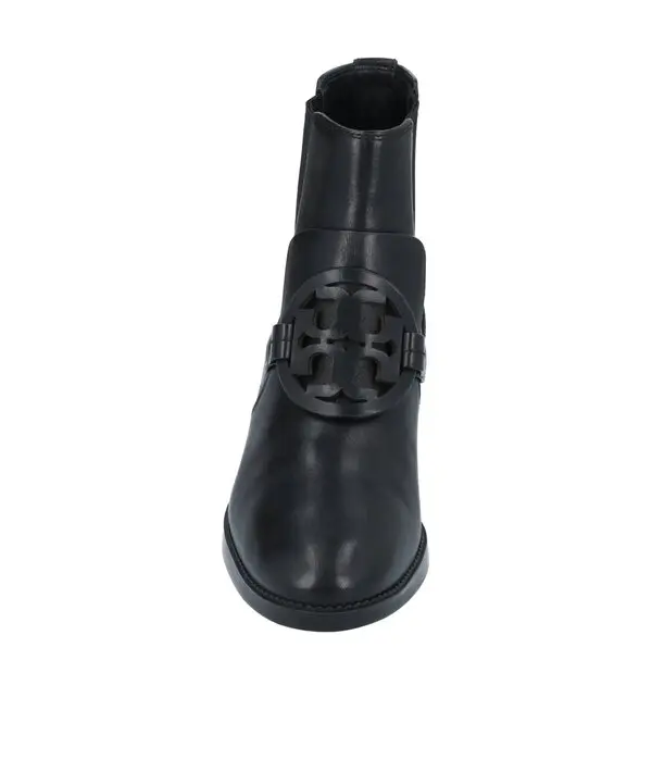 Tory Burch Solid Color Round-toe Upper