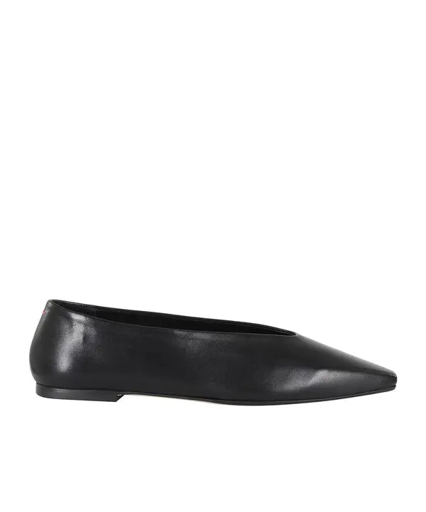 AeydĒ Pointed Toe Leather Flats
