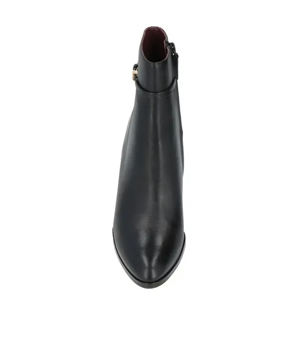 Tory Burch Leather Ankle Boots With Pointed Toe And Zipper Closure