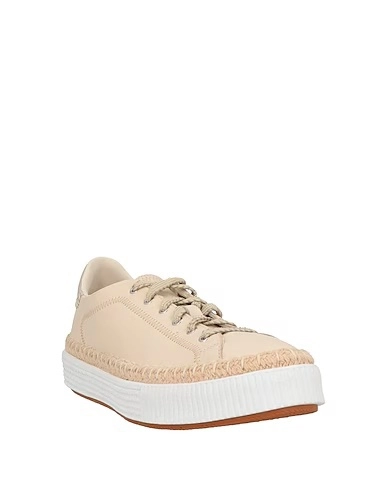 Chloé Low Top Casual Sneakers