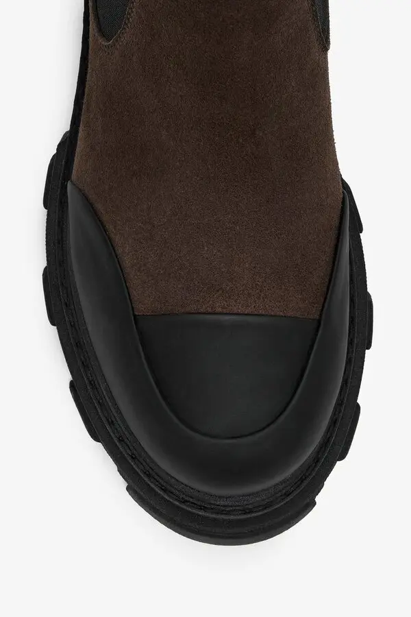 GANNI Cleated Low Chelsea Boots In Brown