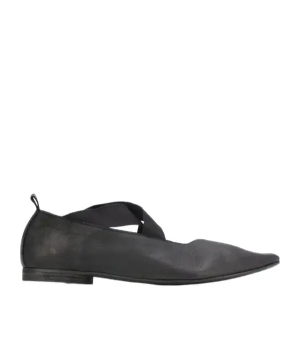 UMA WANG Pointed Toe Ballet Flats With Elastic Cross Straps - Black