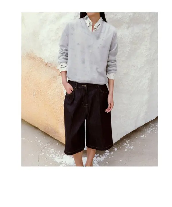 LOW CLASSIC Belt-loop Pocket Shorts