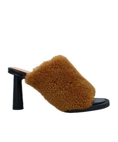 Jacquemus Solid Color Square-toe Shoes