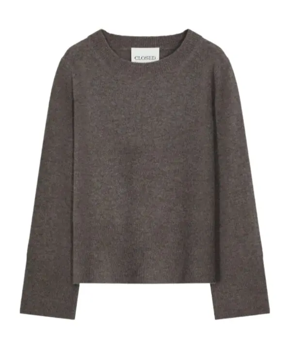 Closed Crew-neck Long-sleeve Sweater