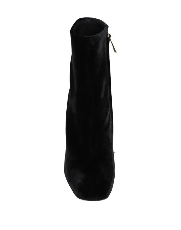 Dolce & Gabbana Solid Color Ankle Boots
