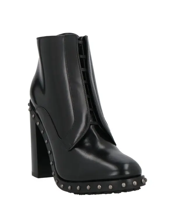 Dolce & Gabbana Solid Color Ankle Boots