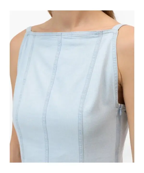 Closed Strappy Panel Top