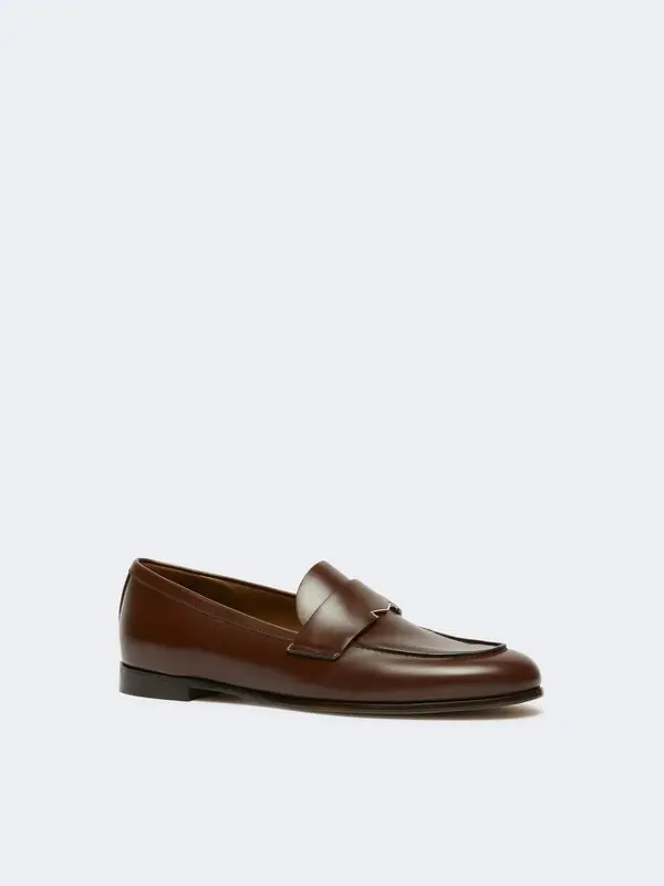 Max Mara Jordan Semi-glossy Leather Loafers