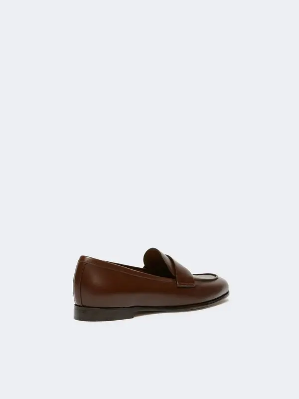 Max Mara Jordan Semi-glossy Leather Loafers