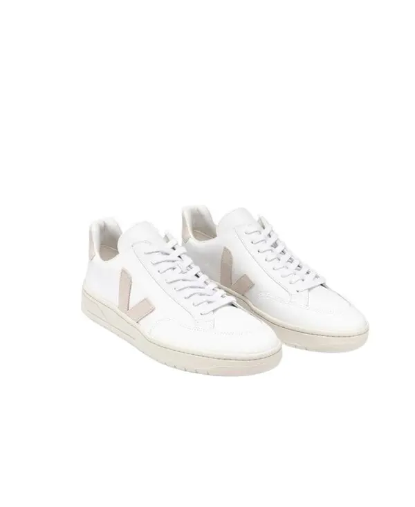 VEJA Low-top Lace-up Sneakers - White