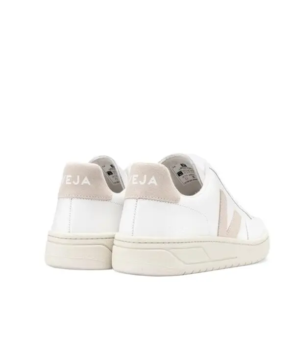 VEJA Low-top Lace-up Sneakers - White