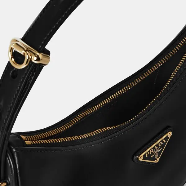 Prada Stylish Versatile Minimalist Shoulder Bag