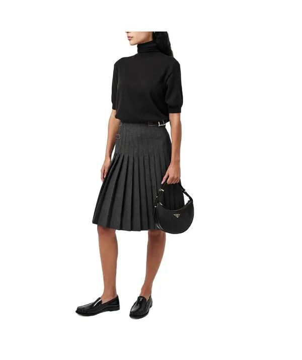 Prada Stylish Versatile Minimalist Shoulder Bag