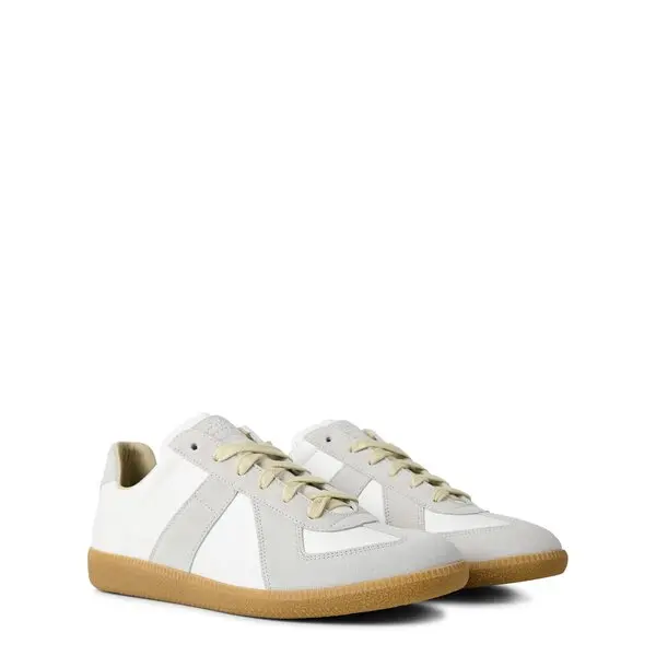 MAISON MARGIELA Low-top Sneakers With Logo Label And Stitching - White