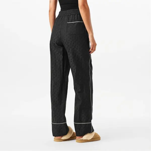 Off-White Casual Pants