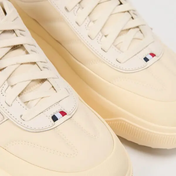 Moncler Quilted Low-top Sneakers - Nude