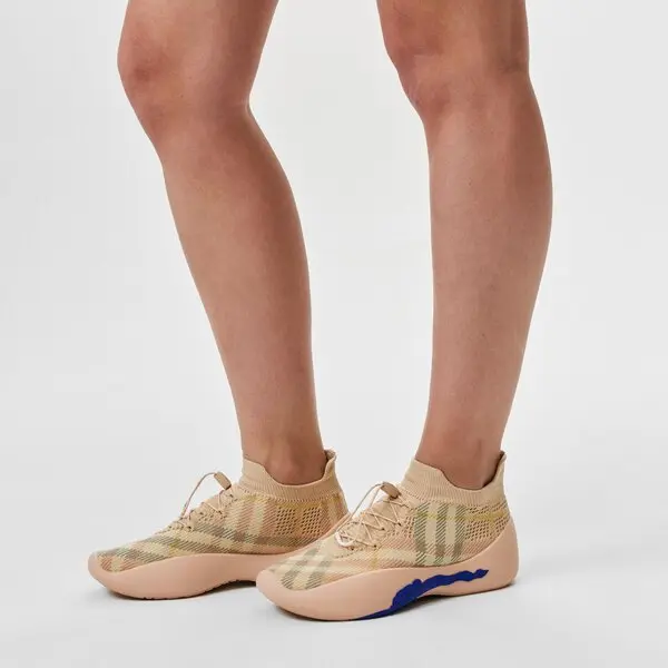 Burberry Vintage Check Neptune Sneakers - Nude