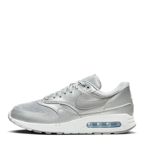 Nike Classic Versatile Sneakers