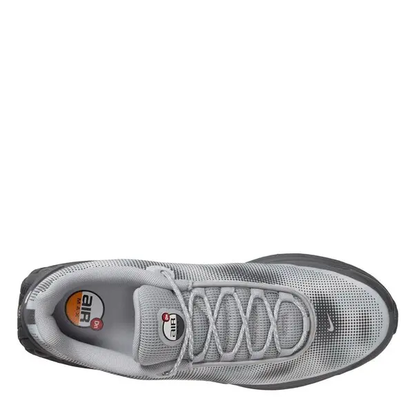 Nike Max Dn Low Top Sneakers - Black