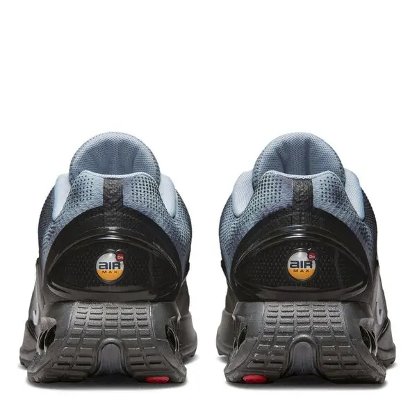 Nike Max Dn Low Top Sneakers - Black