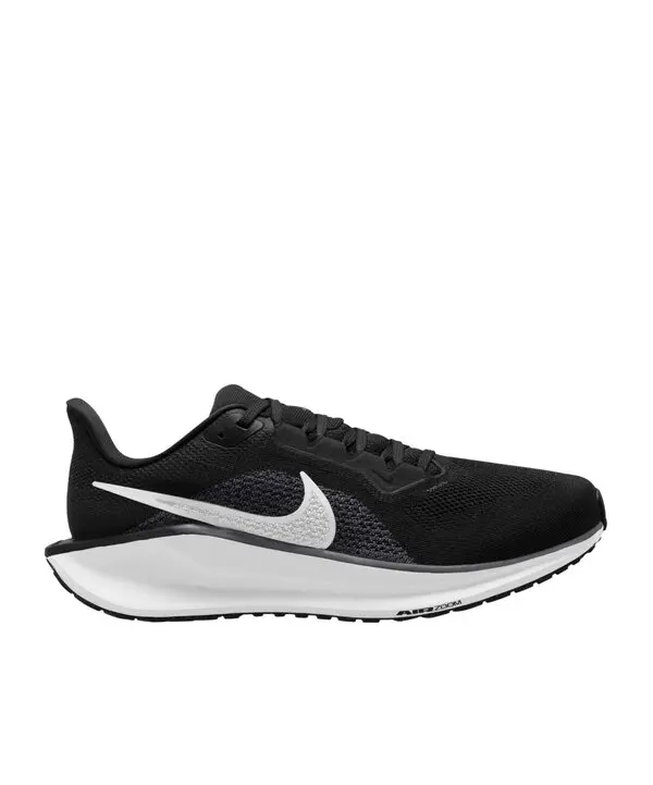 Nike Road Running Sneakers