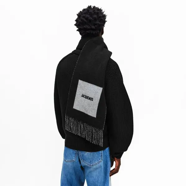 Jacquemus Warm And Versatile Scarf